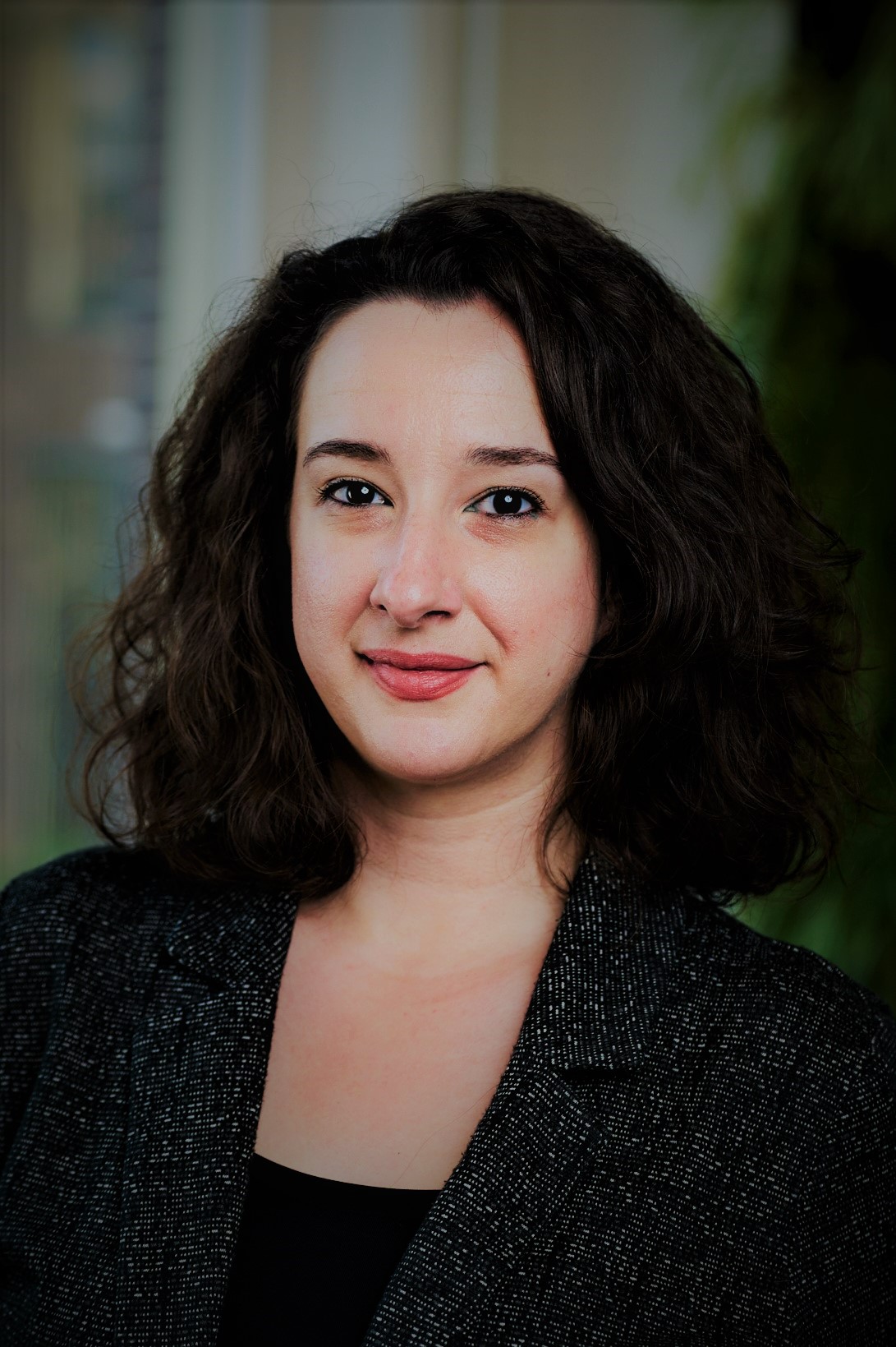 Introducing: Manon Post and Efstathia Dionysopoulou - Leiden University